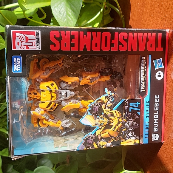 Hasbro | Toys | Collectors Transformers Bumblebee Studio Series 74 ...